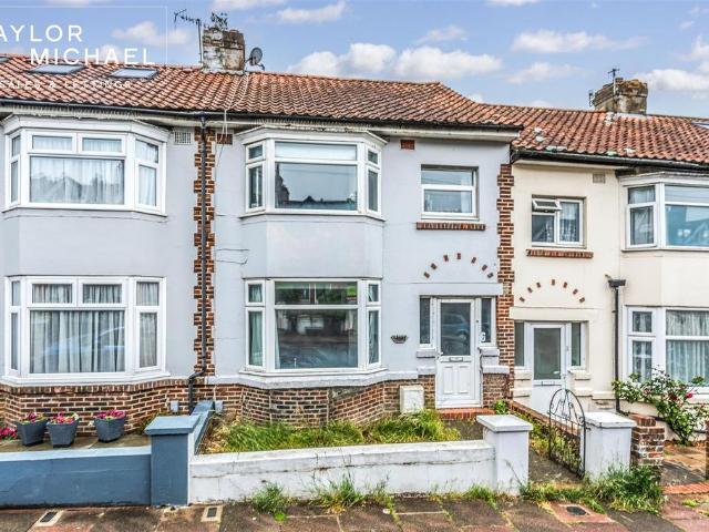 4 bedroom terraced house to rent