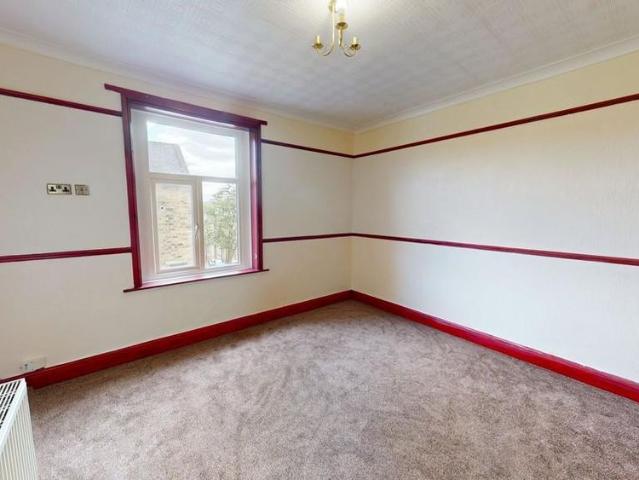 4 bedroom terraced house to rent