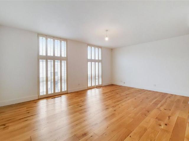 4 bedroom terraced house to rent