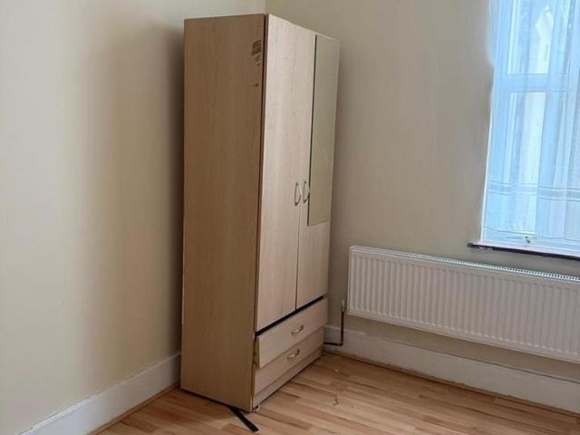 4 bedroom terraced house to rent