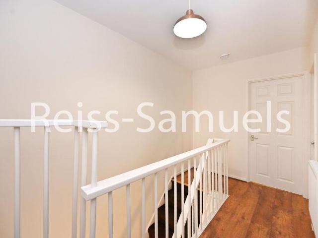 4 bedroom terraced house to rent