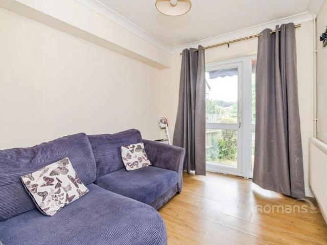 4 bedroom terraced house to rent