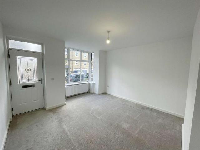 4 bedroom terraced house to rent