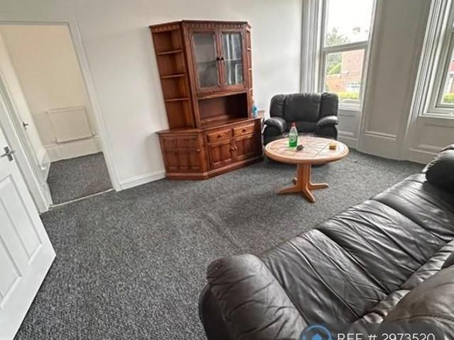 4 bedroom terraced house to rent