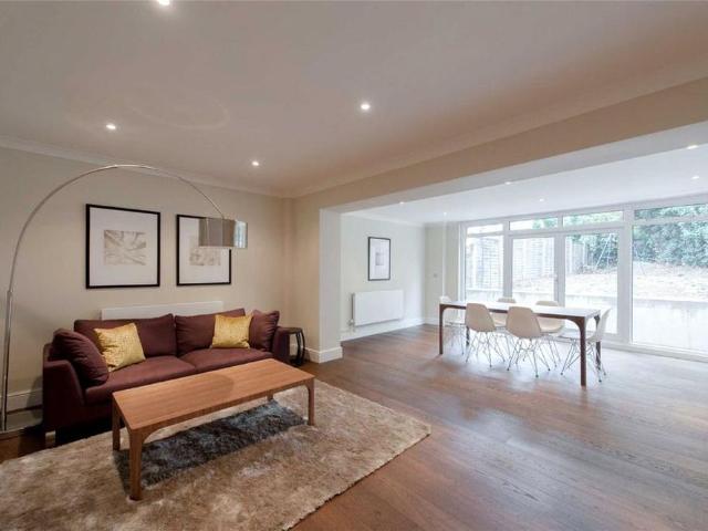 4 bedroom terraced house to rent