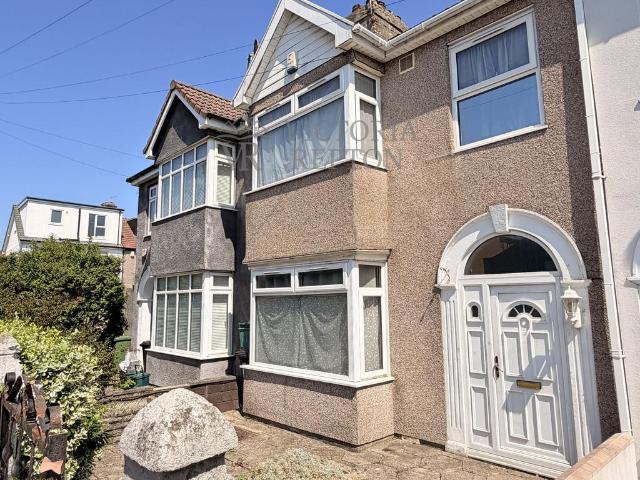 4 bedroom terraced house to rent