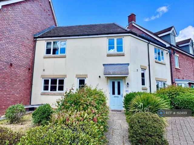 4 bedroom terraced house to rent