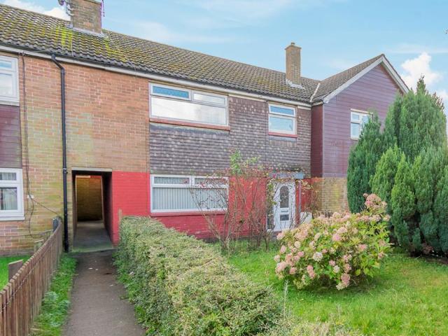 4 bedroom terraced house to rent
