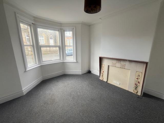 4 bedroom terraced house to rent