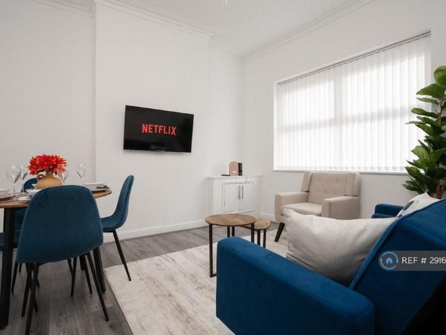 4 bedroom terraced house to rent