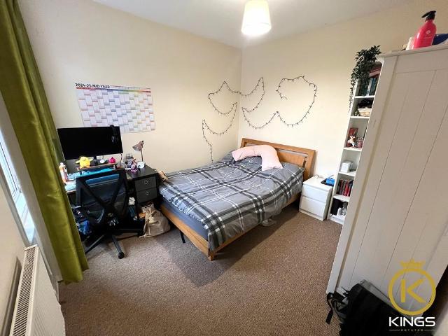 4 bedroom terraced house to rent