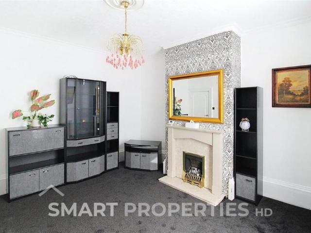 4 bedroom terraced house to rent