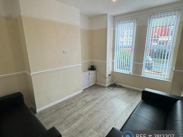4 bedroom terraced house to rent