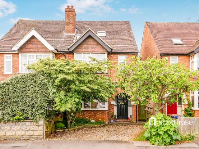 4 bedroom terraced house to rent