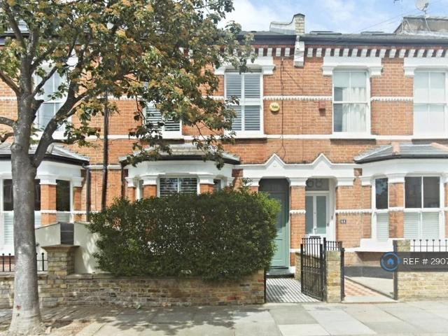 4 bedroom terraced house to rent