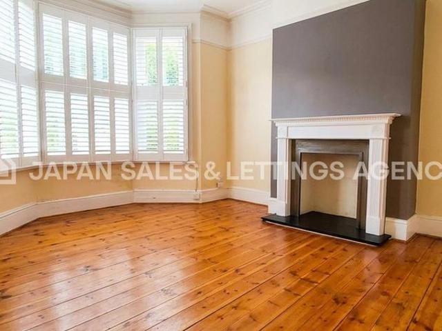 4 bedroom terraced house to rent