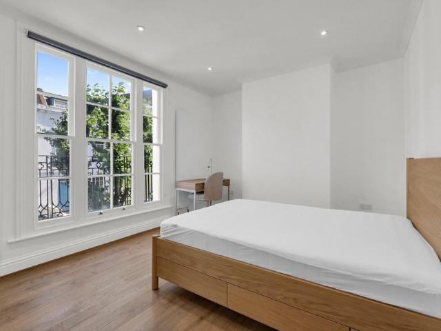 4 bedroom terraced house to rent