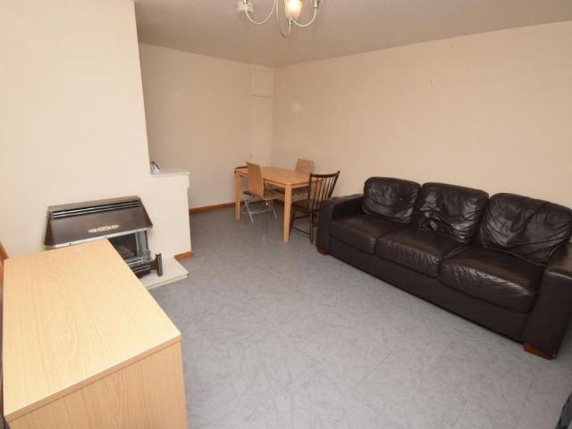 4 bedroom terraced house to rent