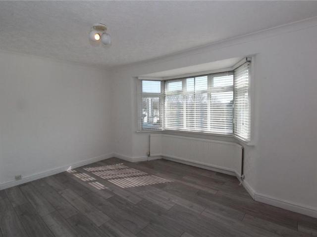 4 bedroom terraced house to rent