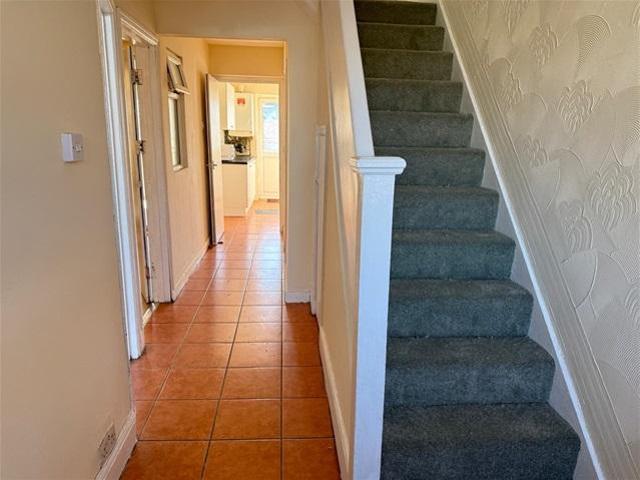 4 bedroom terraced house to rent