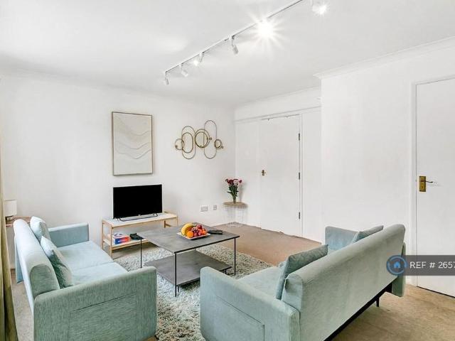 4 bedroom terraced house to rent