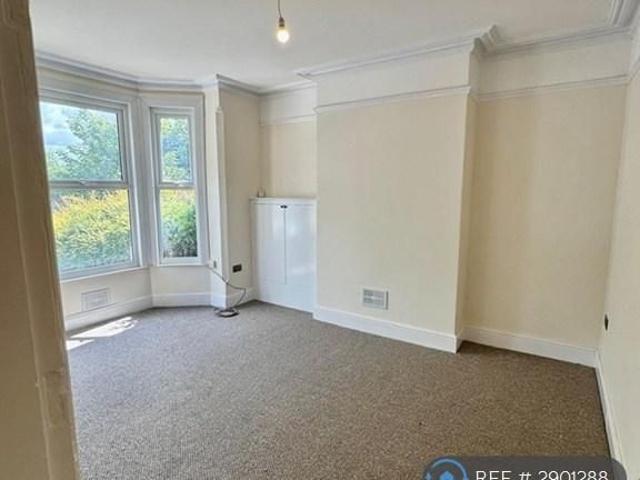 4 bedroom terraced house to rent