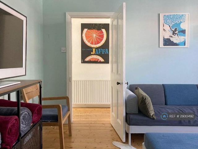 4 bedroom terraced house to rent