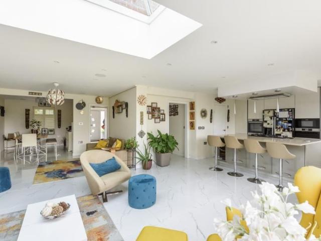 4 bedroom terraced house to rent