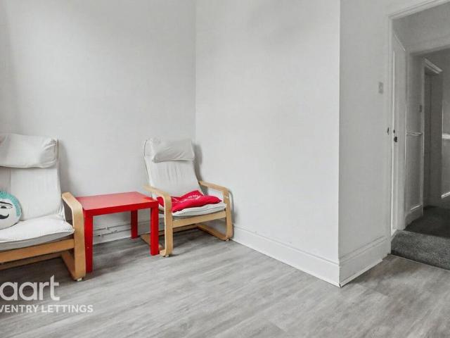 4 bedroom terraced house to rent