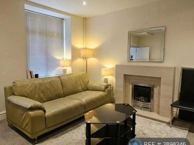 4 bedroom terraced house to rent