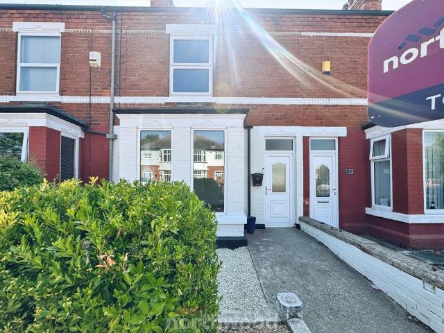 4 bedroom terraced house to rent