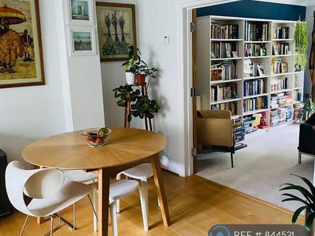 4 bedroom terraced house to rent