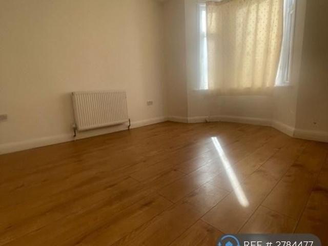 4 bedroom terraced house to rent