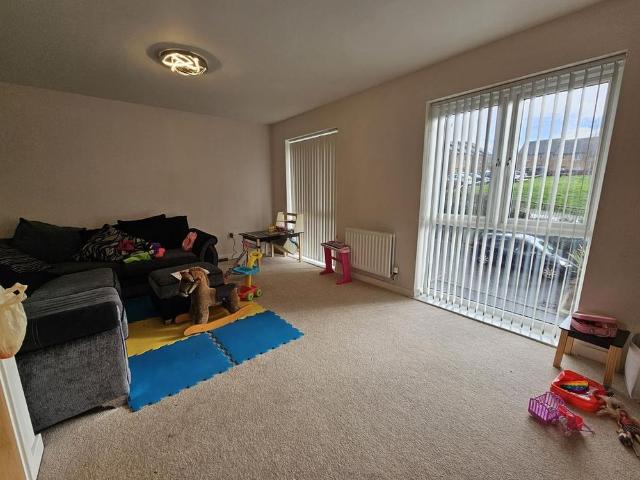 4 bedroom terraced house to rent