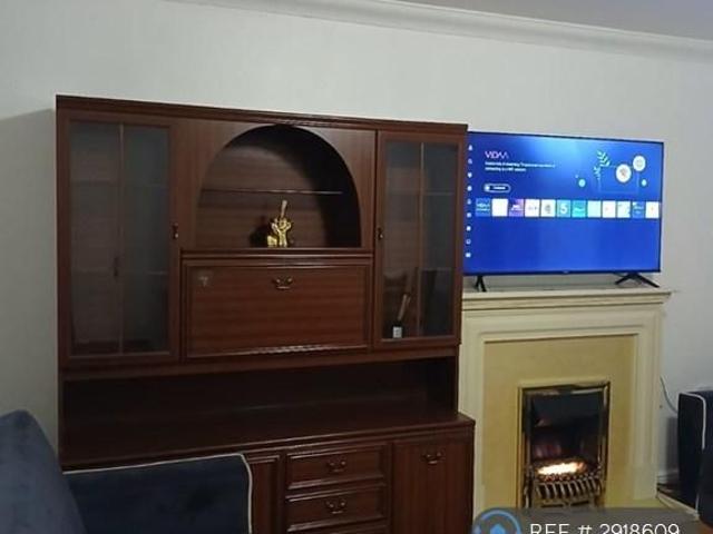 4 bedroom terraced house to rent