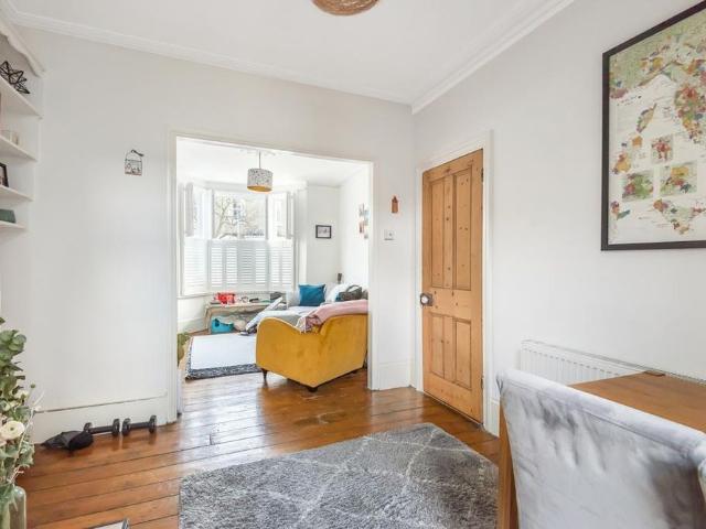 4 bedroom terraced house to rent