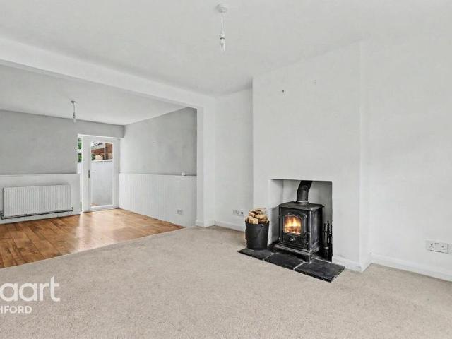 4 bedroom terraced house to rent
