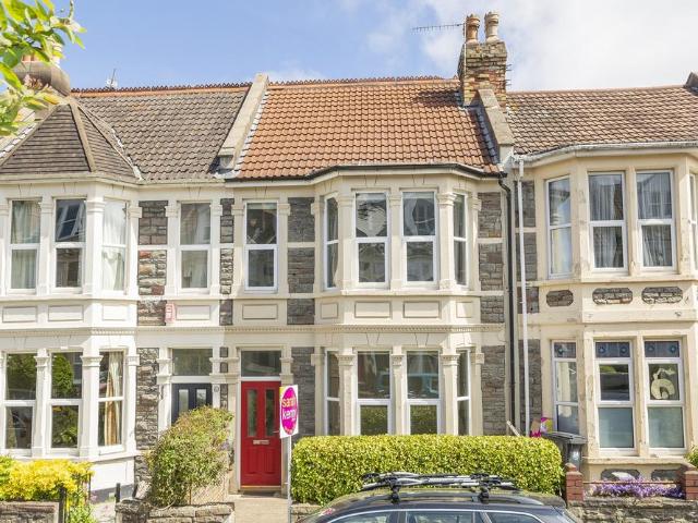 4 bedroom terraced house to rent