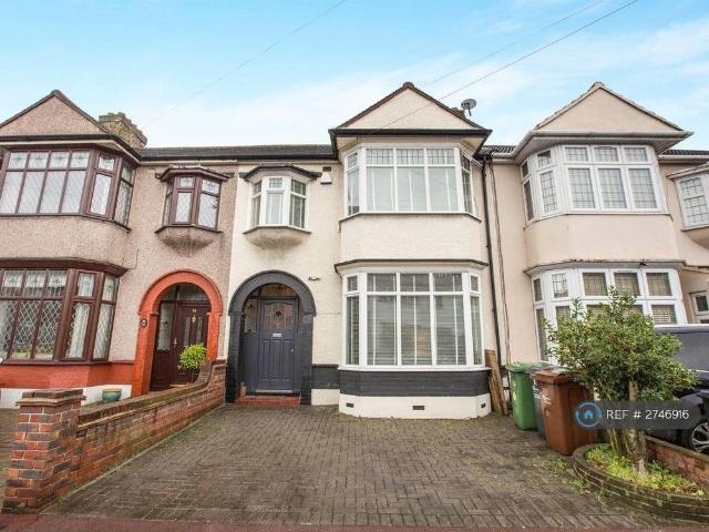 4 bedroom terraced house to rent