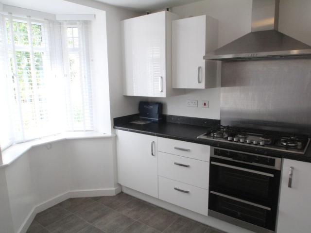 4 bedroom terraced house to rent