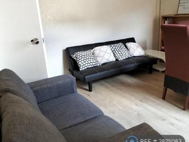 4 bedroom terraced house to rent
