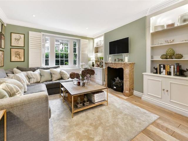 4 bedroom terraced house to rent