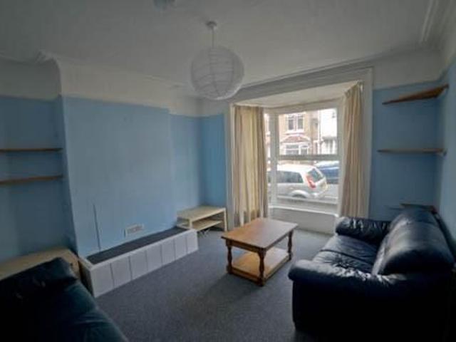 4 bedroom terraced house to rent