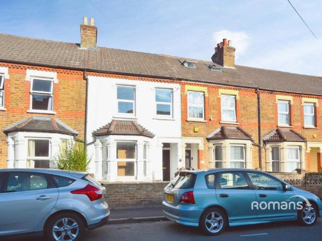 4 bedroom terraced house to rent