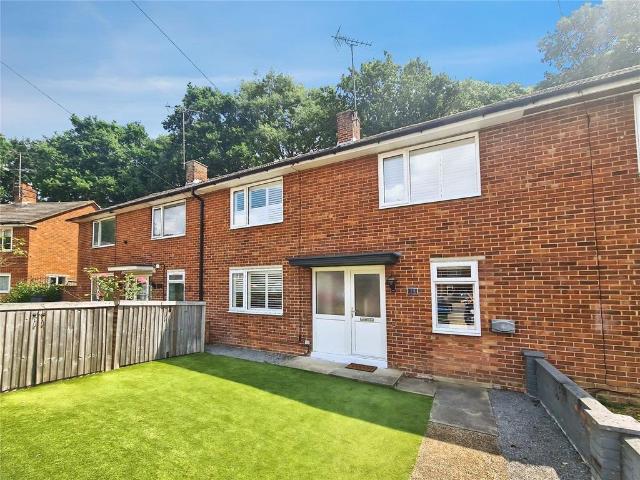 4 bedroom terraced house to rent