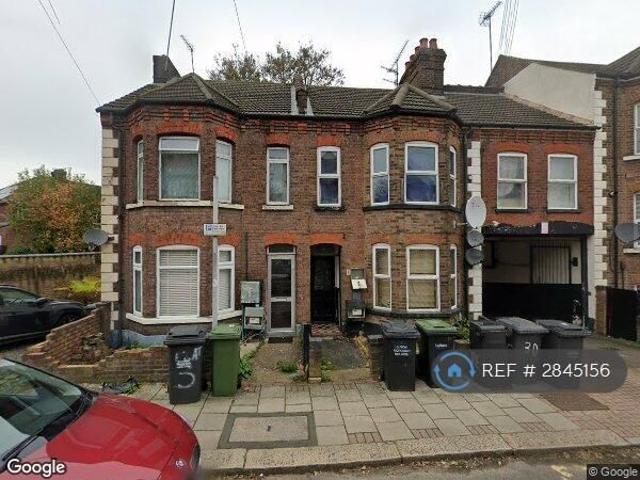 4 bedroom terraced house to rent