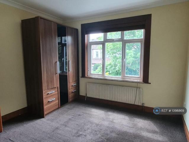 4 bedroom terraced house to rent