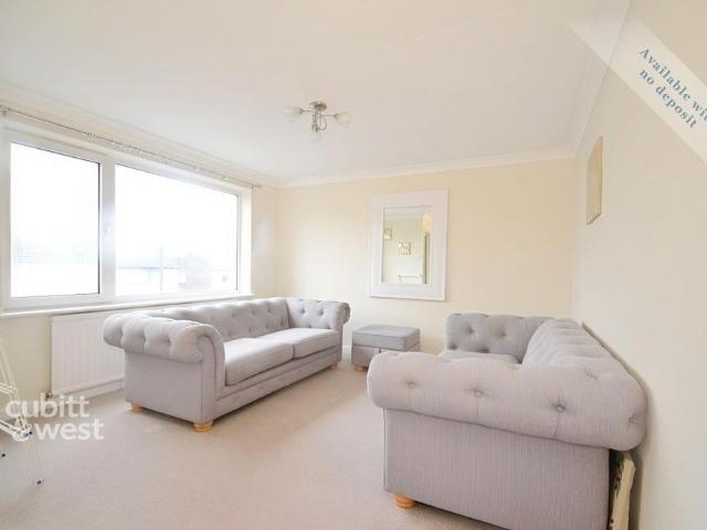 4 bedroom terraced house to rent