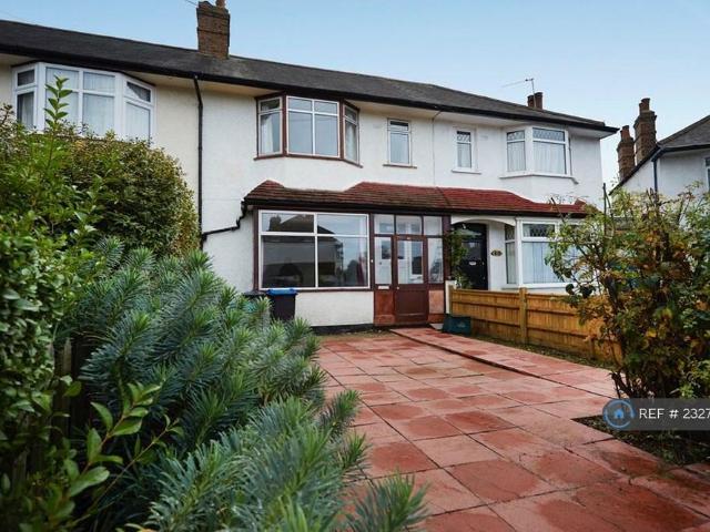 4 bedroom terraced house to rent