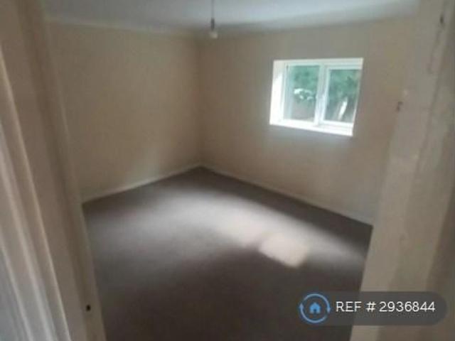 4 bedroom terraced house to rent